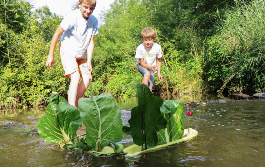 Recyclez une vieille courgette du jardin en bateau pirate - La Salamandre